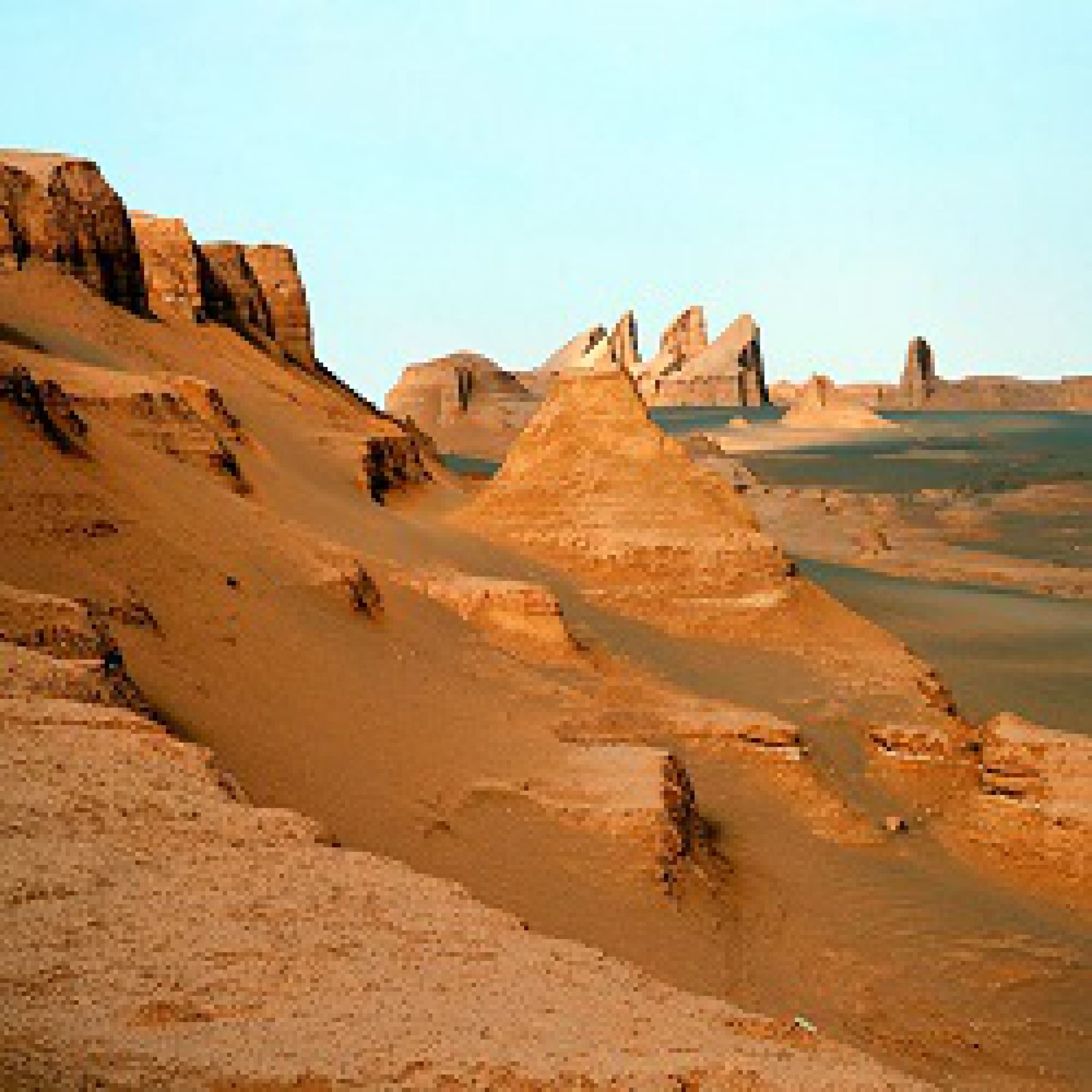 Iran Deserts - Iran Travel Agency