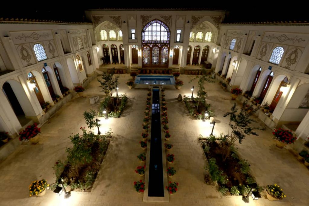 Sohrevardi Traditional Hotel - Iran Travel Agency
